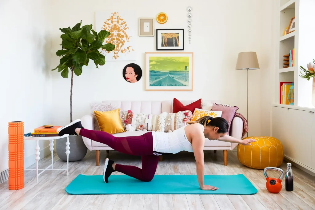 Best Home Workout Equipment for Small Apartments (Beginner Guide 2025)